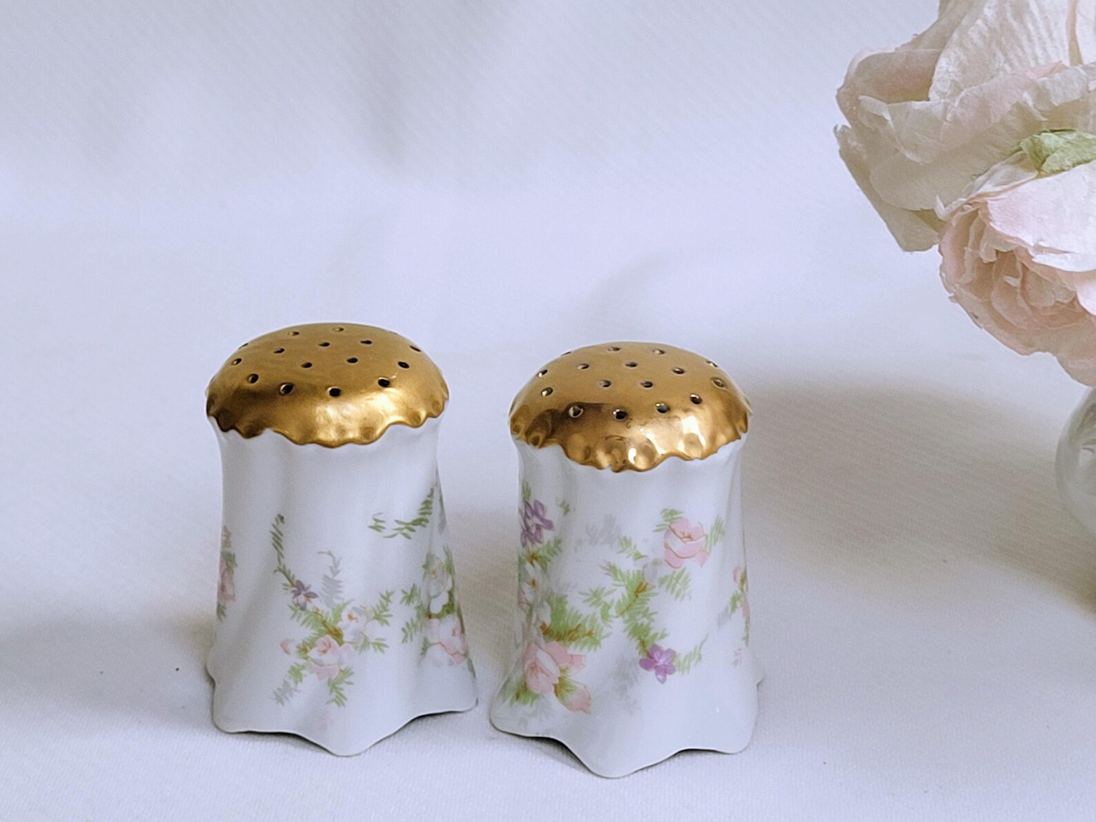 Vintage Bavarian Porcelain Sugar Shaker or Salt Pepper Shakers Hand ...