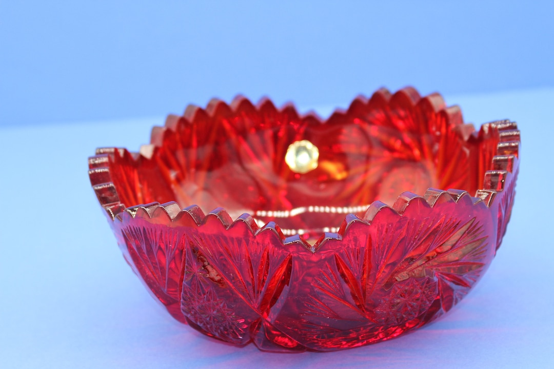 Vintage Ruby Red Westmoreland Sawtooth 8 1/2" Diameter Bowl - Etsy