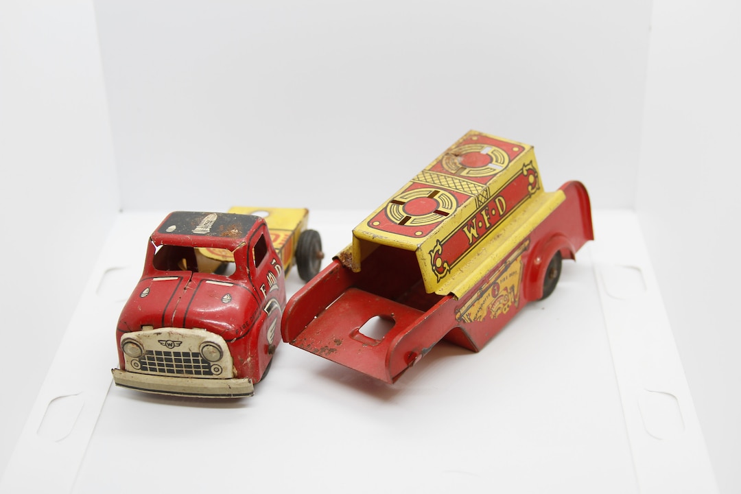 Tin Litho Wyandotte Fire Truck: Antique Tractor Trailer Toy - Etsy