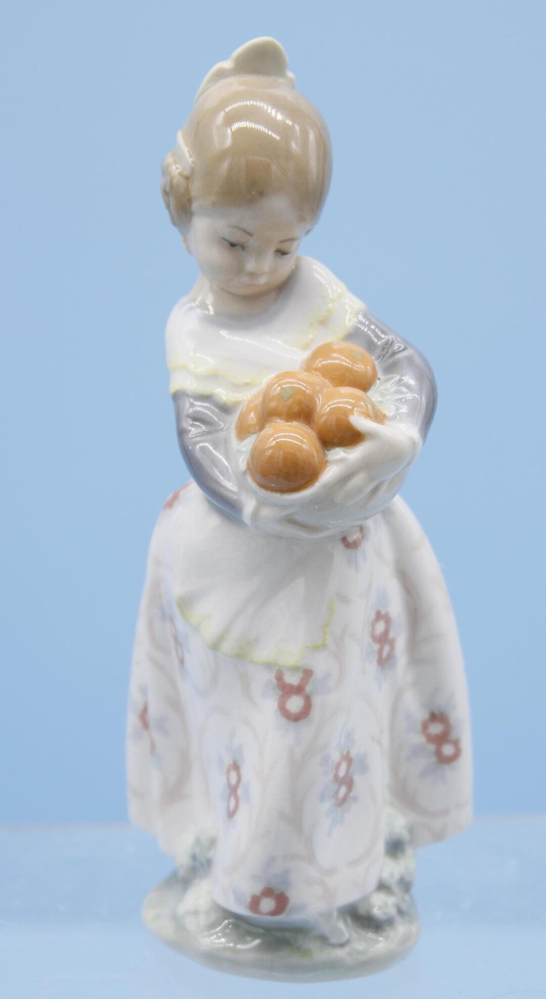 Lladro Porcelain Figurine 4841 Girl From Valencia With Oranges 6.75 ...