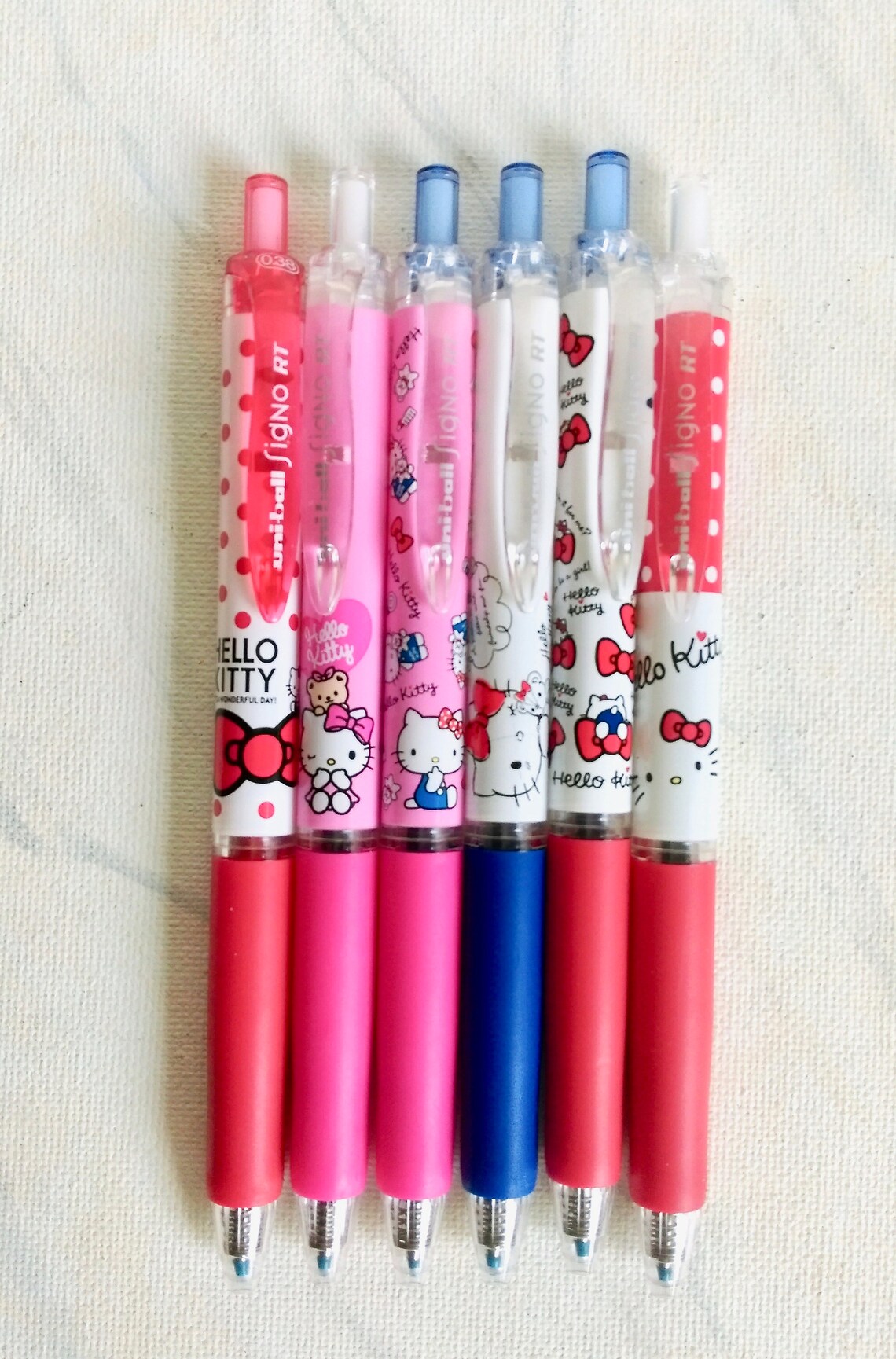Hello Kitty pens gel pens gen ink pens Uni-ball Signo RT | Etsy