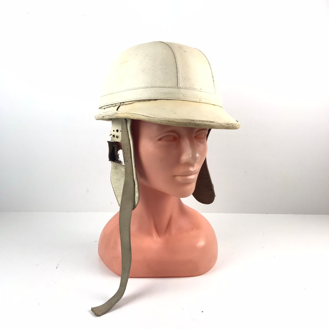 1940s Skulgarde Leather Motorcycle Helmet: Vintage Cafe Racer Display ...