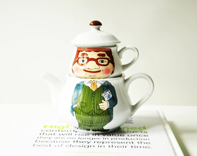 Vintage Tea for One - Funny Set Teapot & Cup - Cartoon Wall Street ...