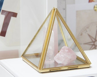 6" Pyramid Glass Box - Etsy