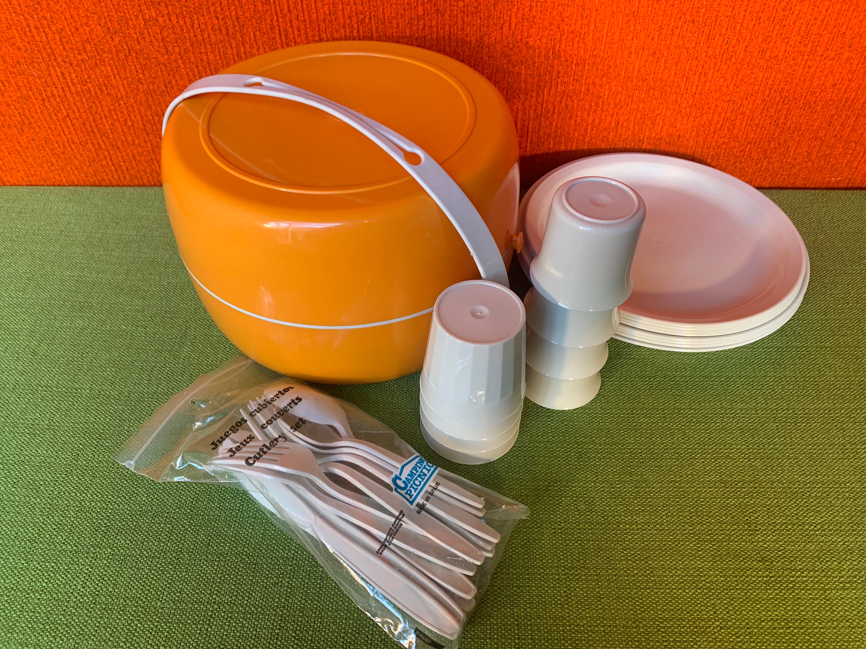1970s Extensive Plastic Picnic Set in Orange for 4 People From - Etsy