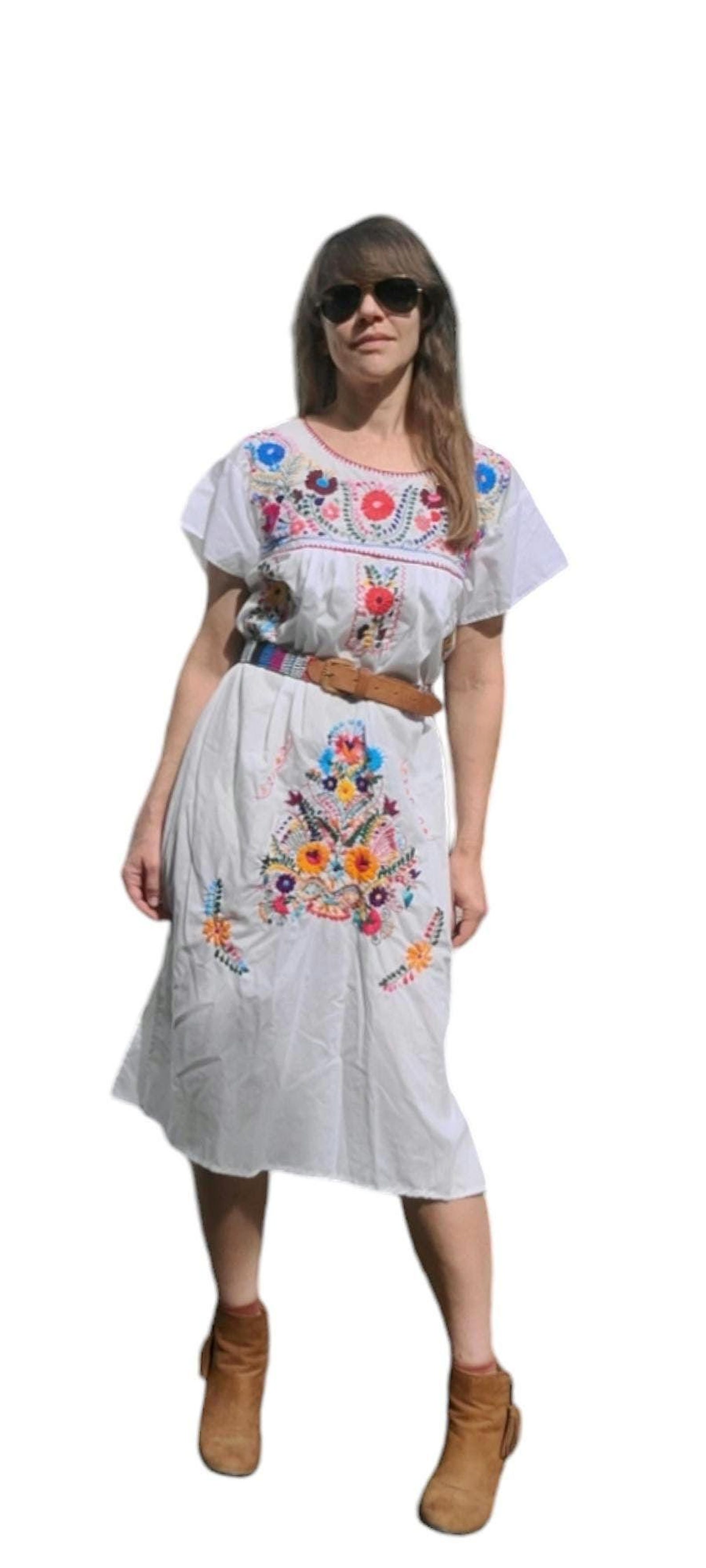 Vintage Mexican Style Colorful Floral Embroidery Relaxed Boxy Fit Short ...