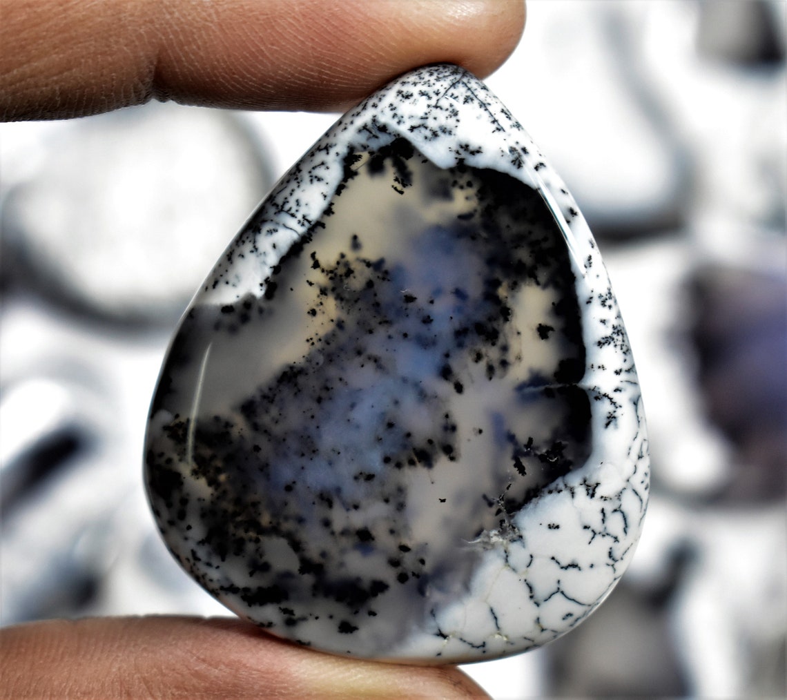 1000 Carat Natural White and Black Dendritic Agate Gemstone - Etsy