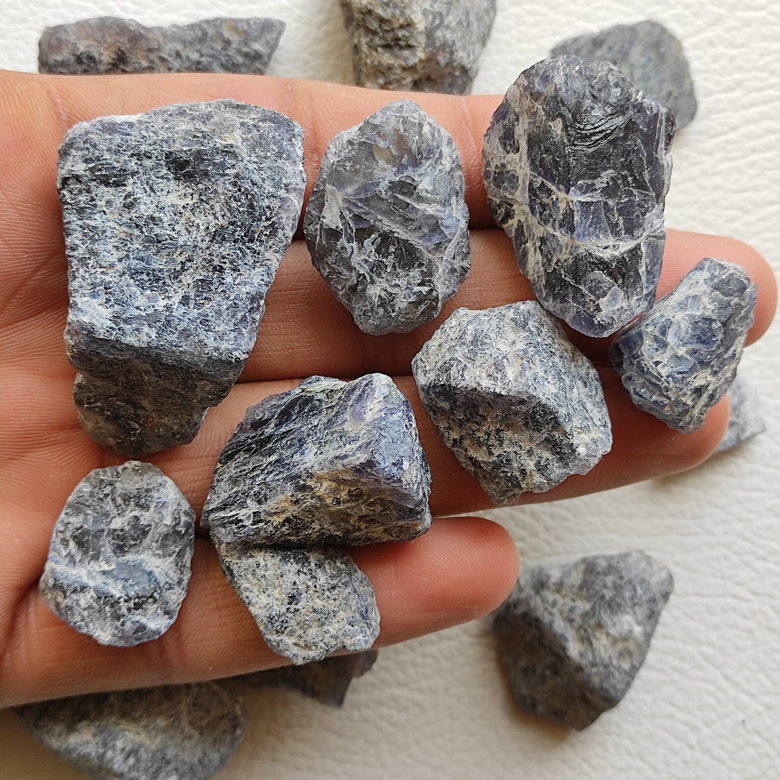 Natural Dark Blue Iolite Rough Mix Sizes Raw Iolite Healing - Etsy