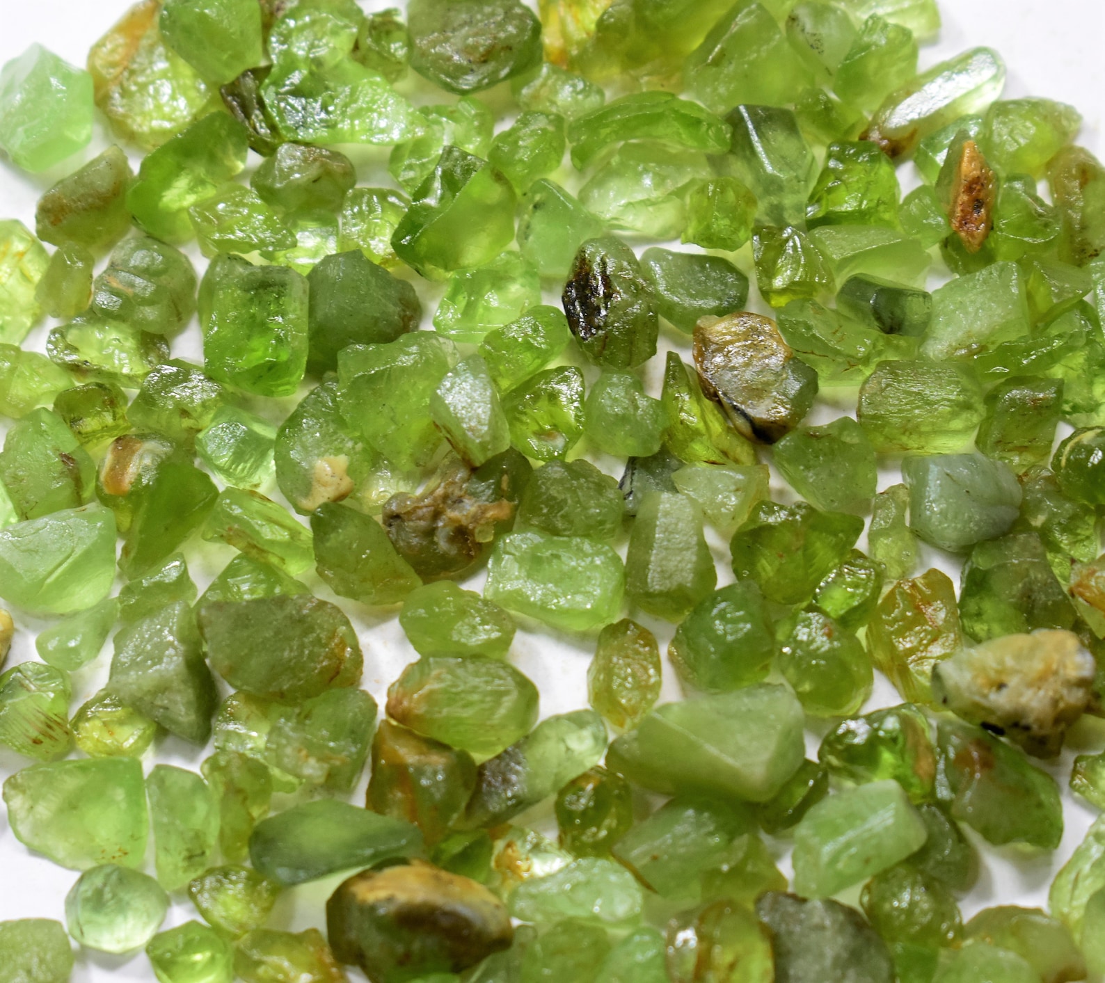 100 Carat Natural Green Peridot Rough Raw Peridot Rough Gemstone for ...