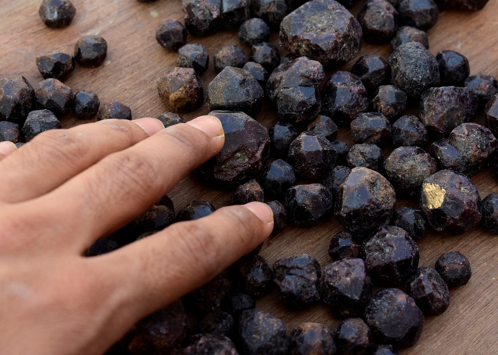 Garnet Rough Specimen Natural Red Dodecahedron Almandine Garnet Raw ...