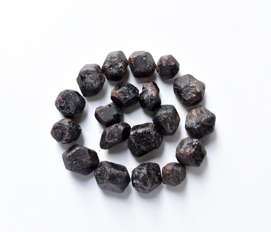 10 to 20 MM Almandine Garnet Rough 19 Pieces Crystal Rods Pointed ...