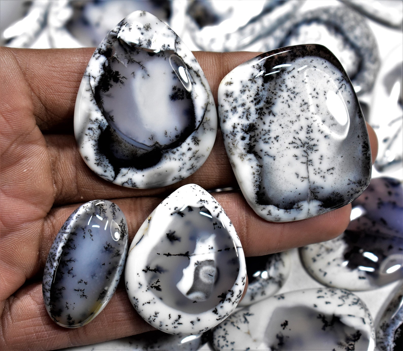 1000 Carat Natural White and Black Dendritic Agate Gemstone - Etsy