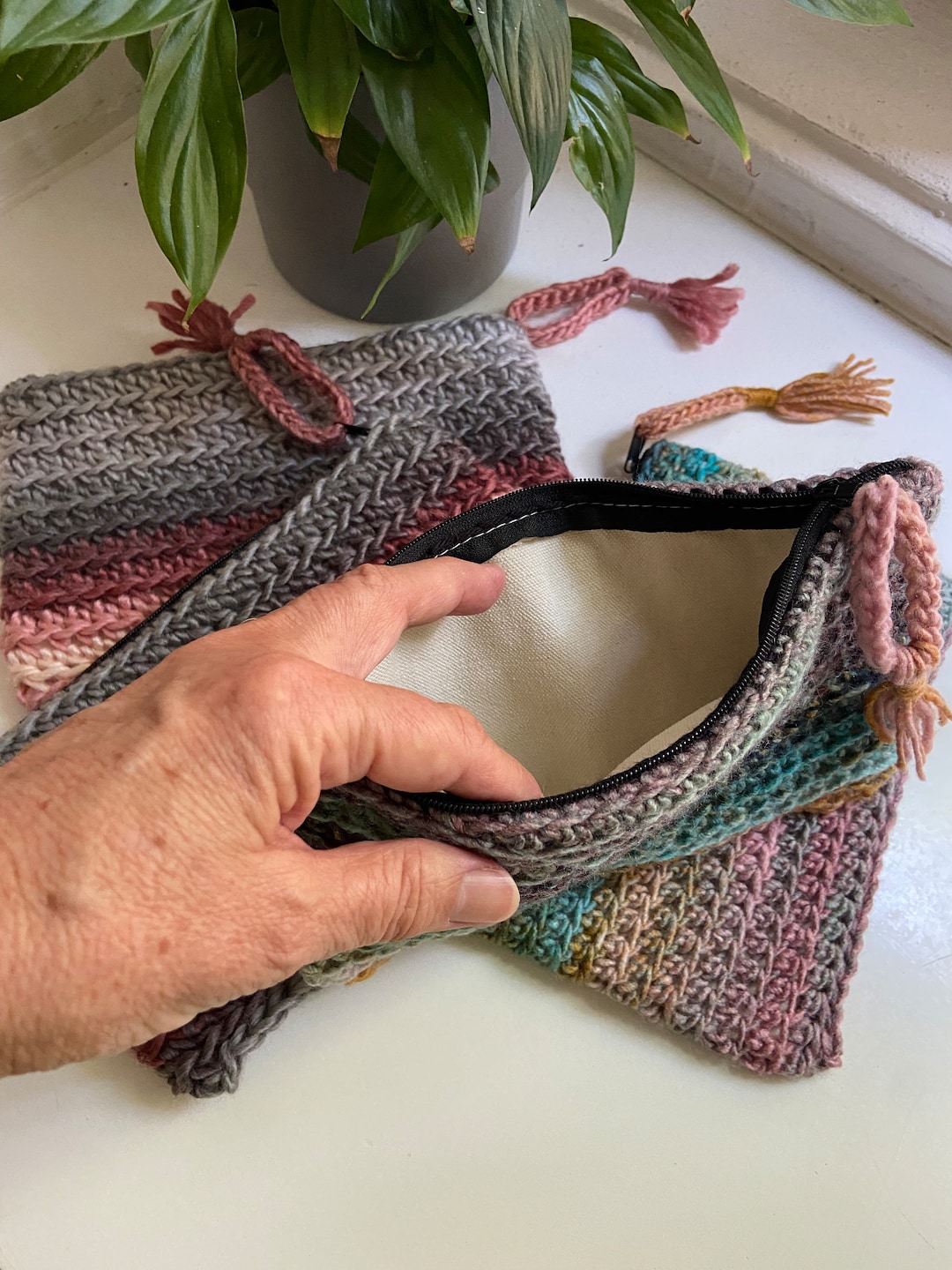 Rosemade Zipper Pouch - CROCHET PATTERN in UK Terms - Etsy