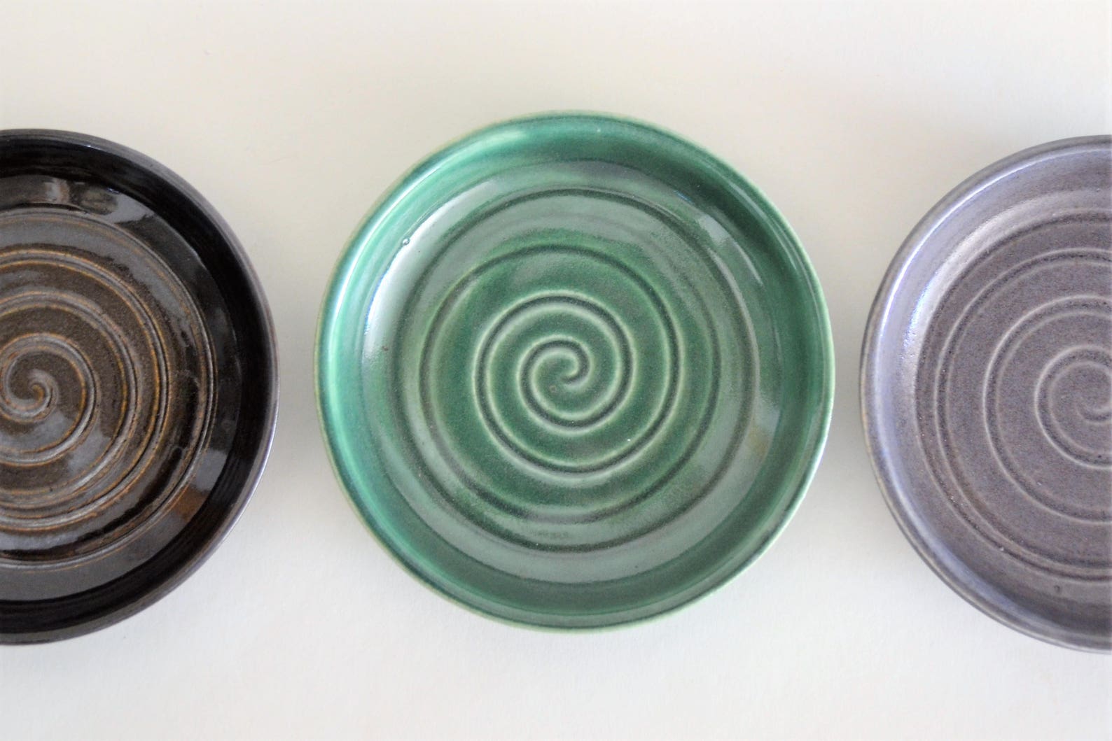 Single Tapa Plate With Spiral, Small Ceramic Round Serving Dish ...