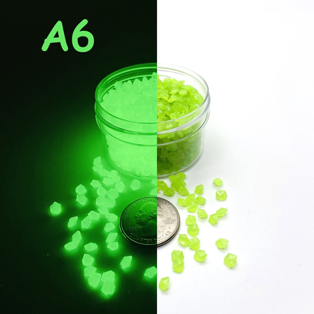 Glow in the Dark Sand by UNIGLOW PRODUCTS LLC Luminous Pebbles Stone ...