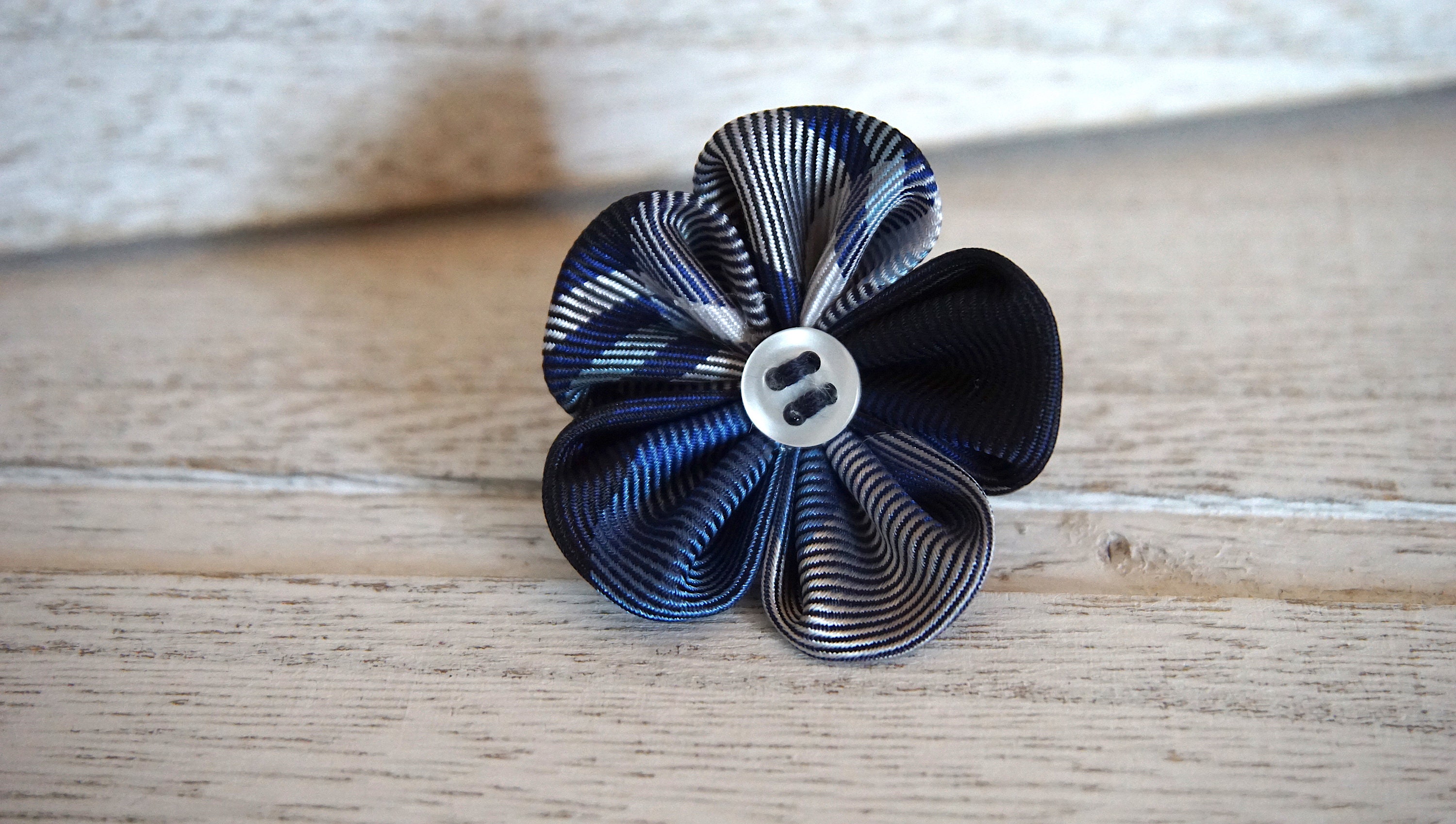 Multi-patterned Lapel Flower Pin / Blue Plaid Tie & Navy Blue Pocket ...
