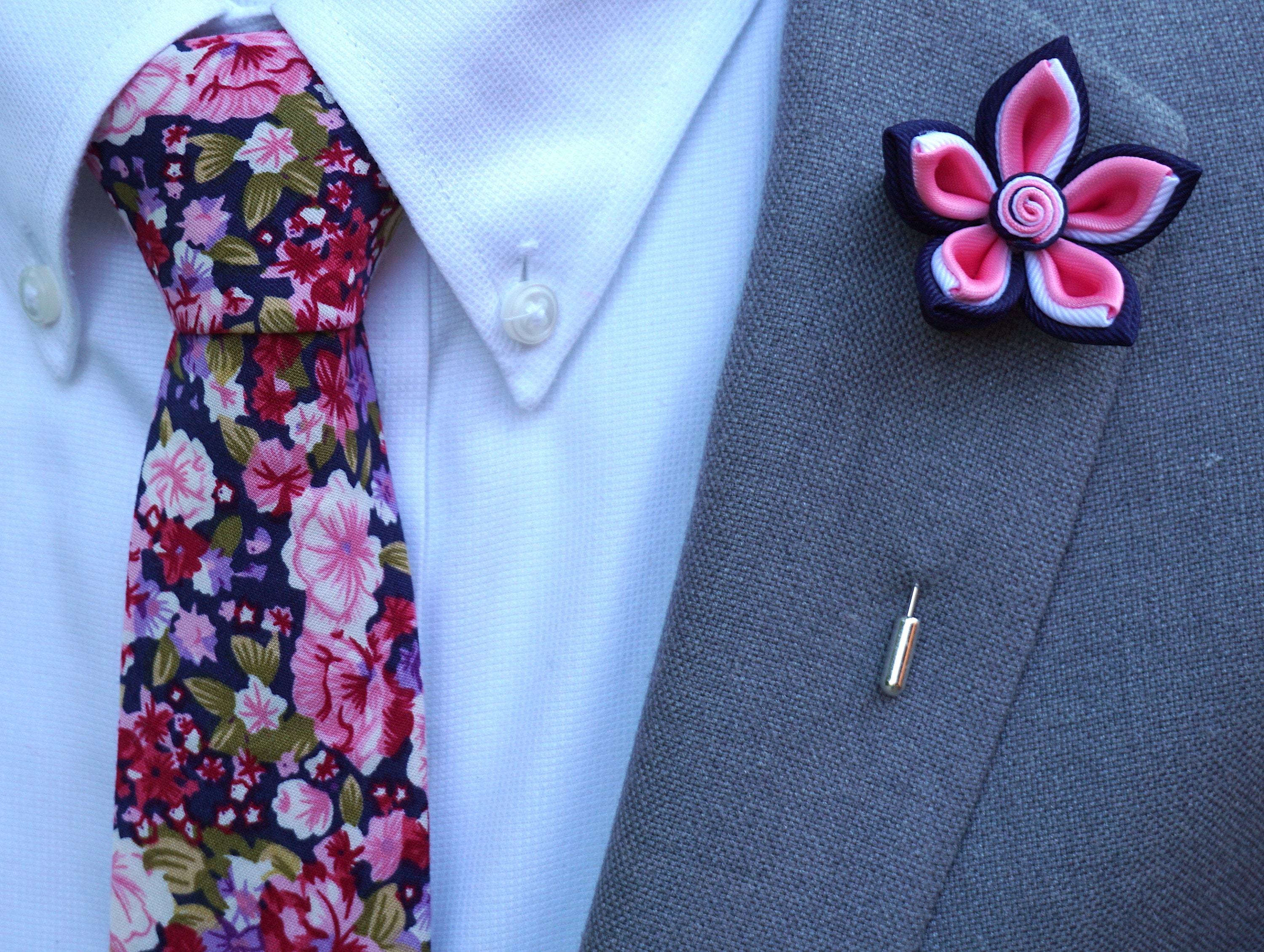 Handmade Lapel Flower Pin With a Floral Tie Set, Wedding Accessories ...