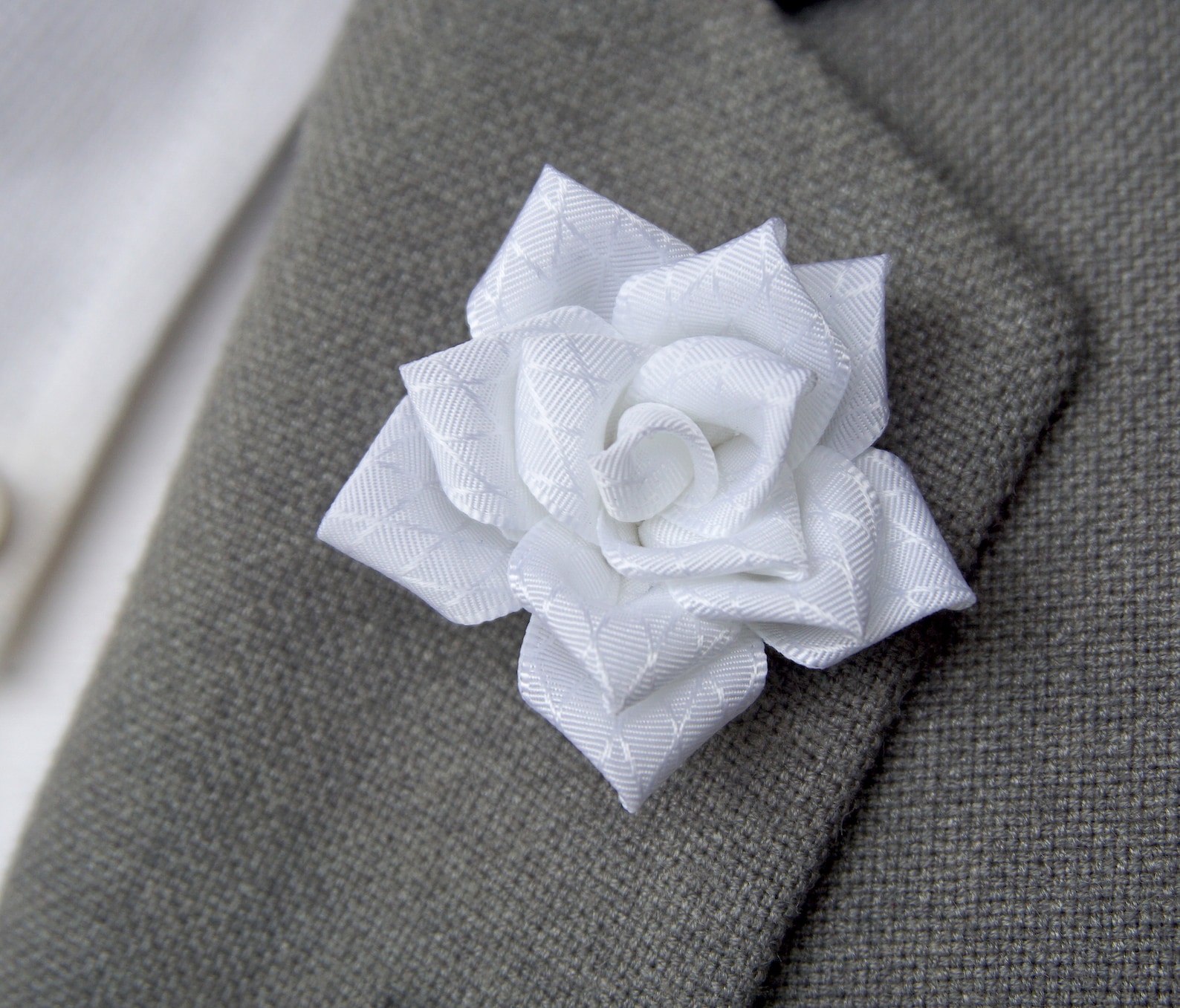 Handmade White Rose Lapel Pin Boutonniere / Lapel Flower / - Etsy