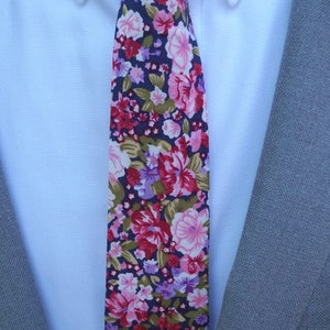 Handmade Lapel Flower Pin With a Floral Tie Set, Wedding Accessories ...