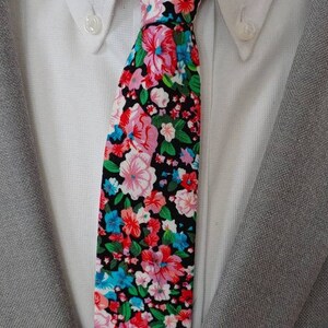 Handmade Lapel Flower Pin With a Floral Slim Tie and Pocket Square ...