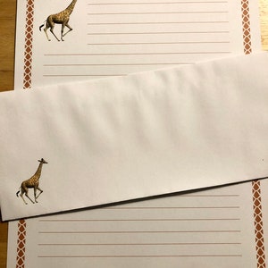 Beautiful Giraffe - Lined Stationery Set 12 Sheets 12 Envelopes - Snail ...