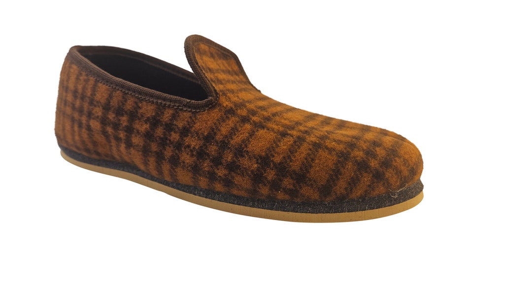 MB Clogs, Slippers Tread Camel - Etsy