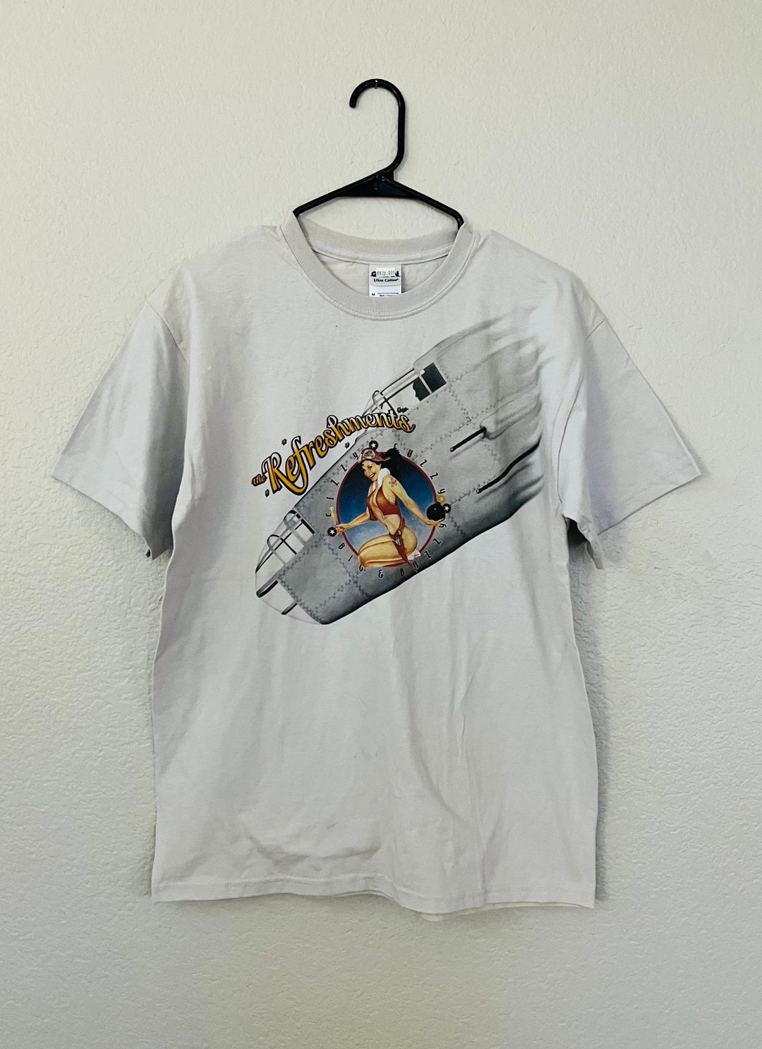 The Refreshments Fizzy Fuzzy Big and Buzzy T Shirt M - Etsy