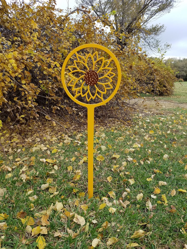 Sunflower - Yard Art - Garden Decor - Yellow - Flower - Yard Decoration ...