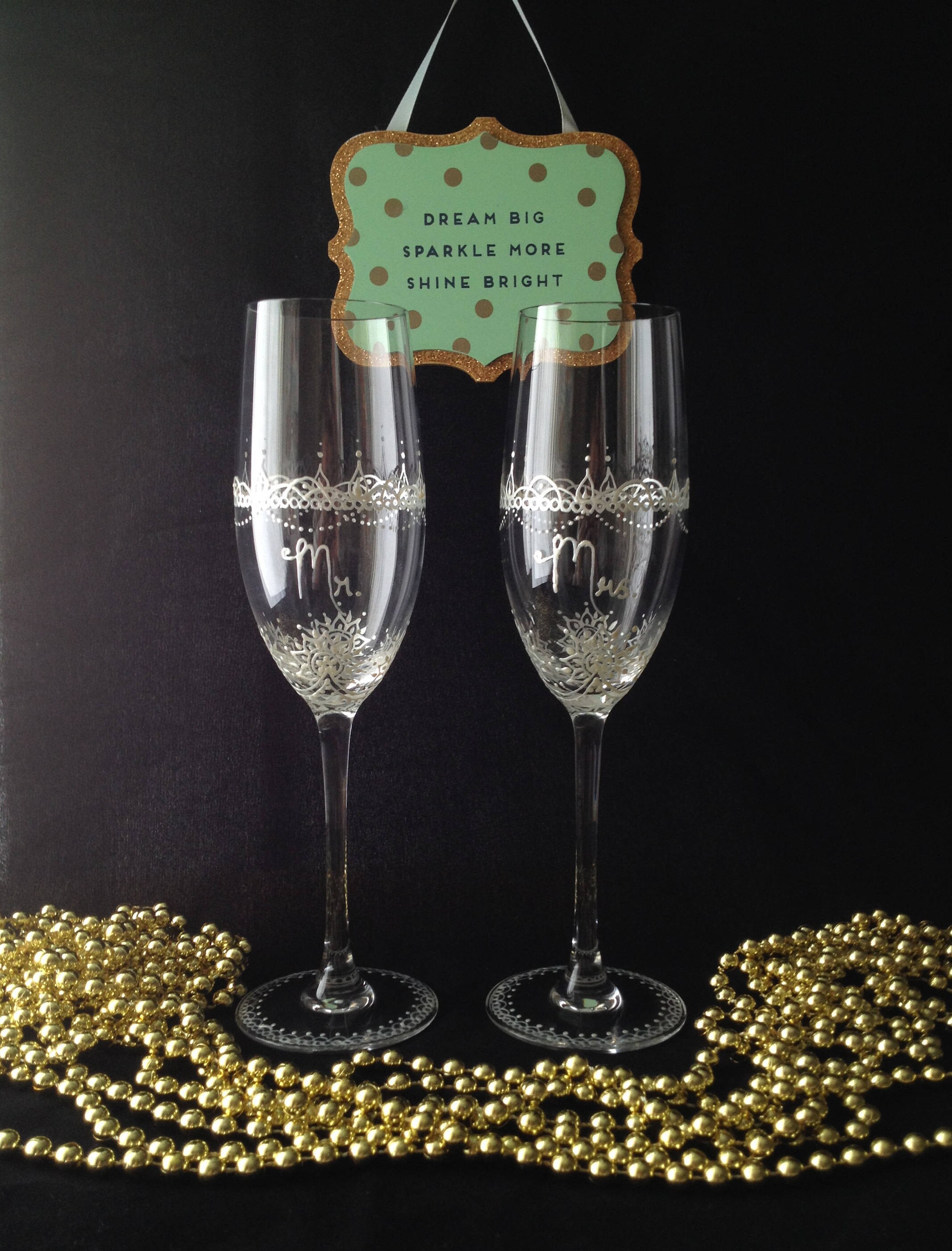 Personalised Mr and Mrs Henna Wedding Champagne Flutes Bride and Groom ...