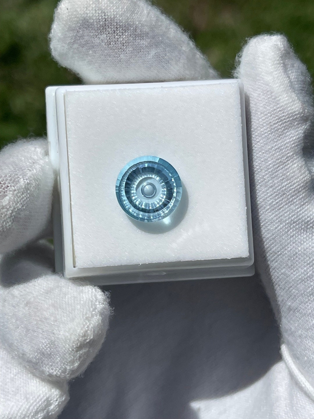 Blue Topaz Circle of Light Laser Fantasy Round Cut Loose Gemstone | 10 ...