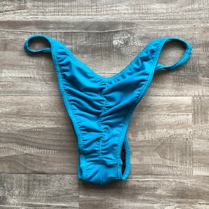 Custom Men's Bodybuilding Posing Trunks - Matte Teal - Competition ...