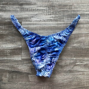 Custom Men's Bodybuilding Posing Trunks - Frost Flora Winter ...