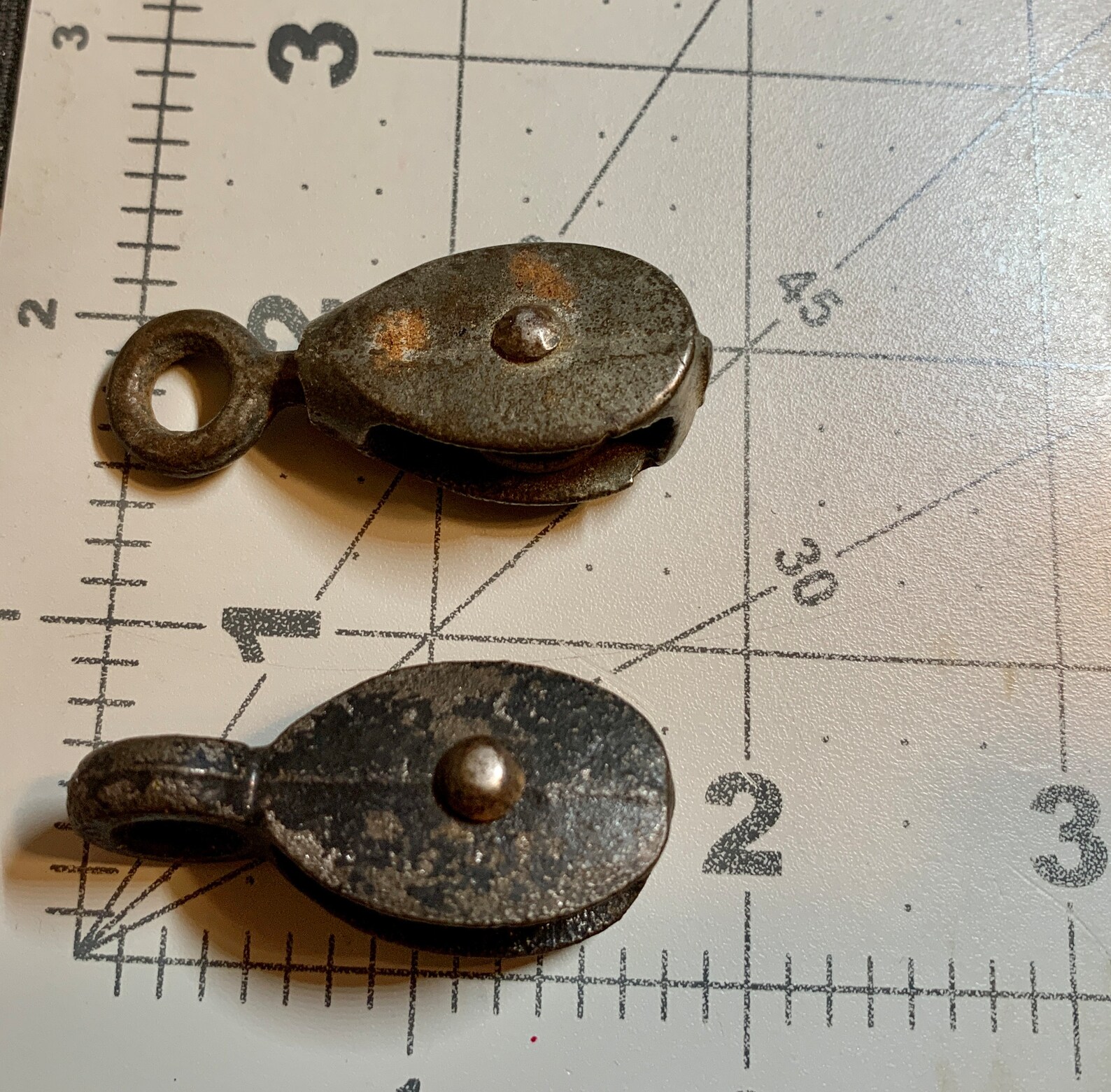 Vintage Black Keys Jailhouse Key Pulley Cast Iron Antique - Etsy