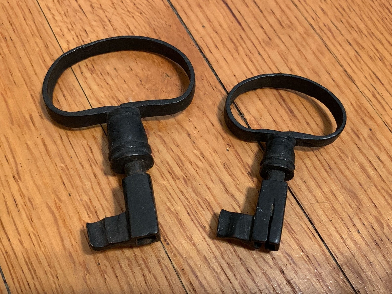 Vintage Black Keys Jailhouse Key Pulley Cast Iron Antique - Etsy