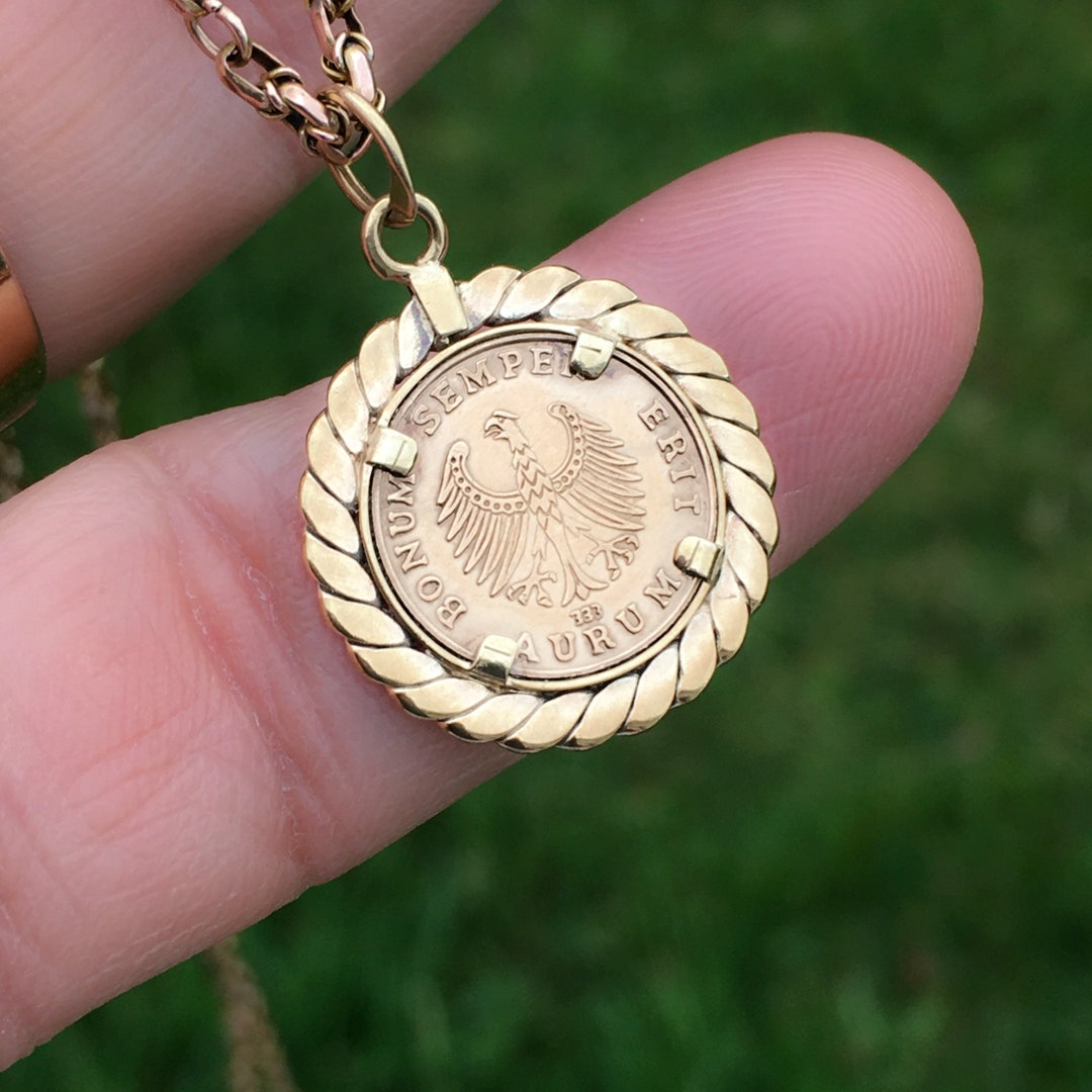 Solid Gold Coin Charm Pendant - Etsy