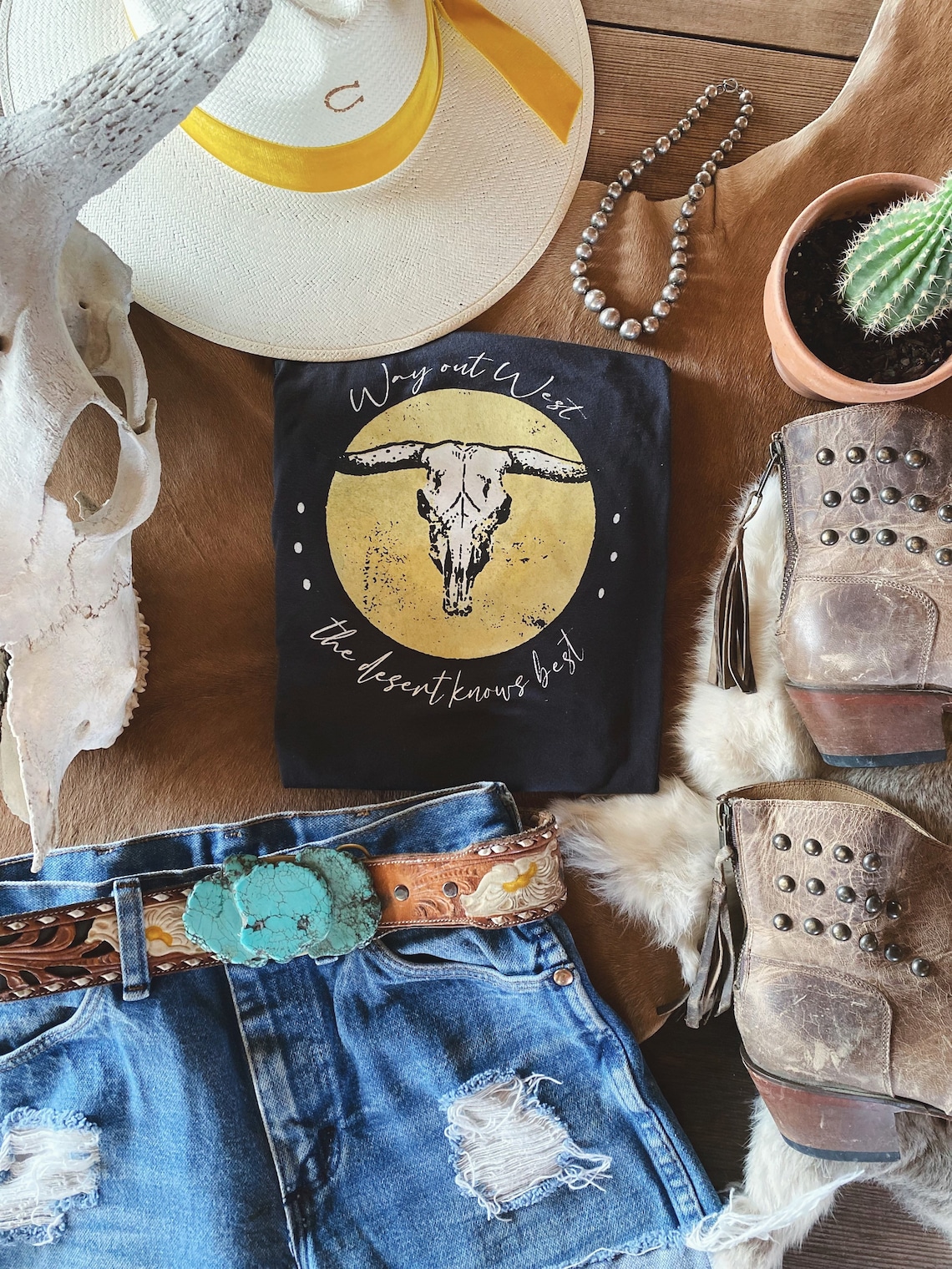 𝑊𝑎𝑦 𝑜𝑢𝑡 𝑤𝑒𝑠𝑡 Tank, Muscle Tank, Ladies Tanks Top, Western Tank Top ...
