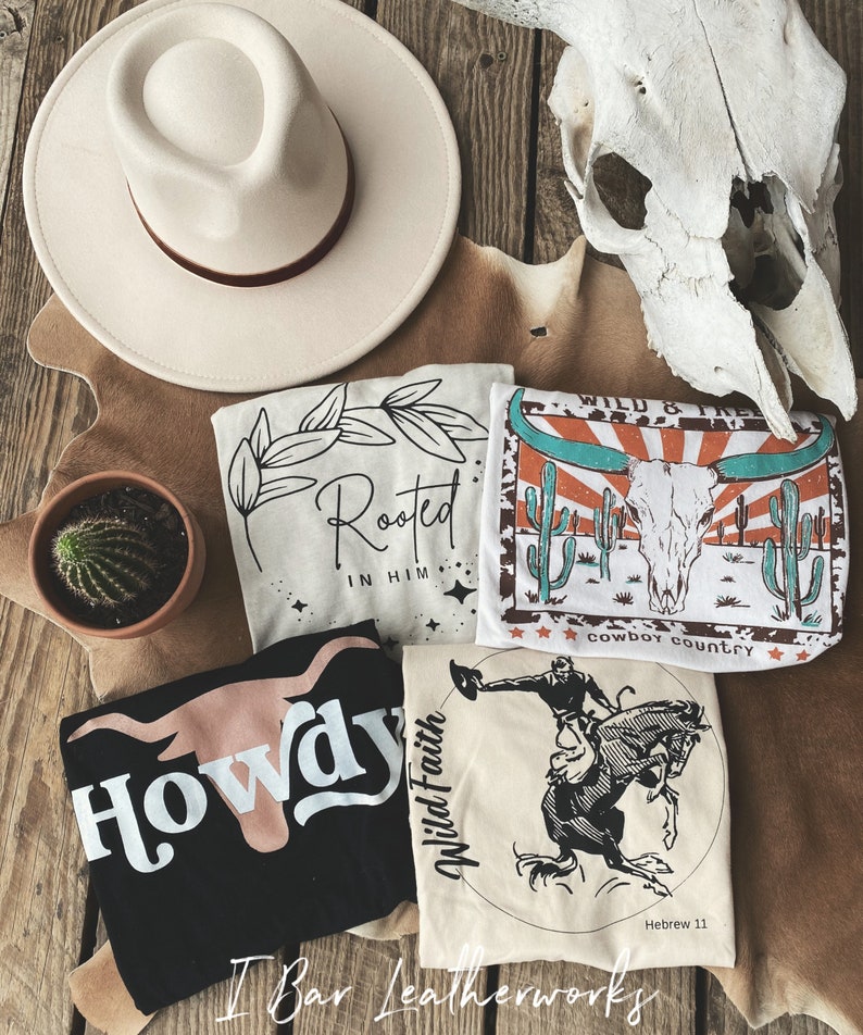 𝑾𝒊𝒍𝒅 & 𝑭𝒓𝒆𝒆 Western Graphic Tee - Etsy