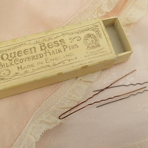1910 1920s Antique Queen Bess Silk Covered Hair Pins Box Accessories ...