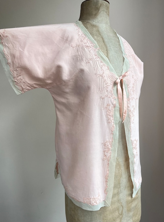 1920s Silk Boudoir Jacket | Hand Embroidered Flowers … - Gem