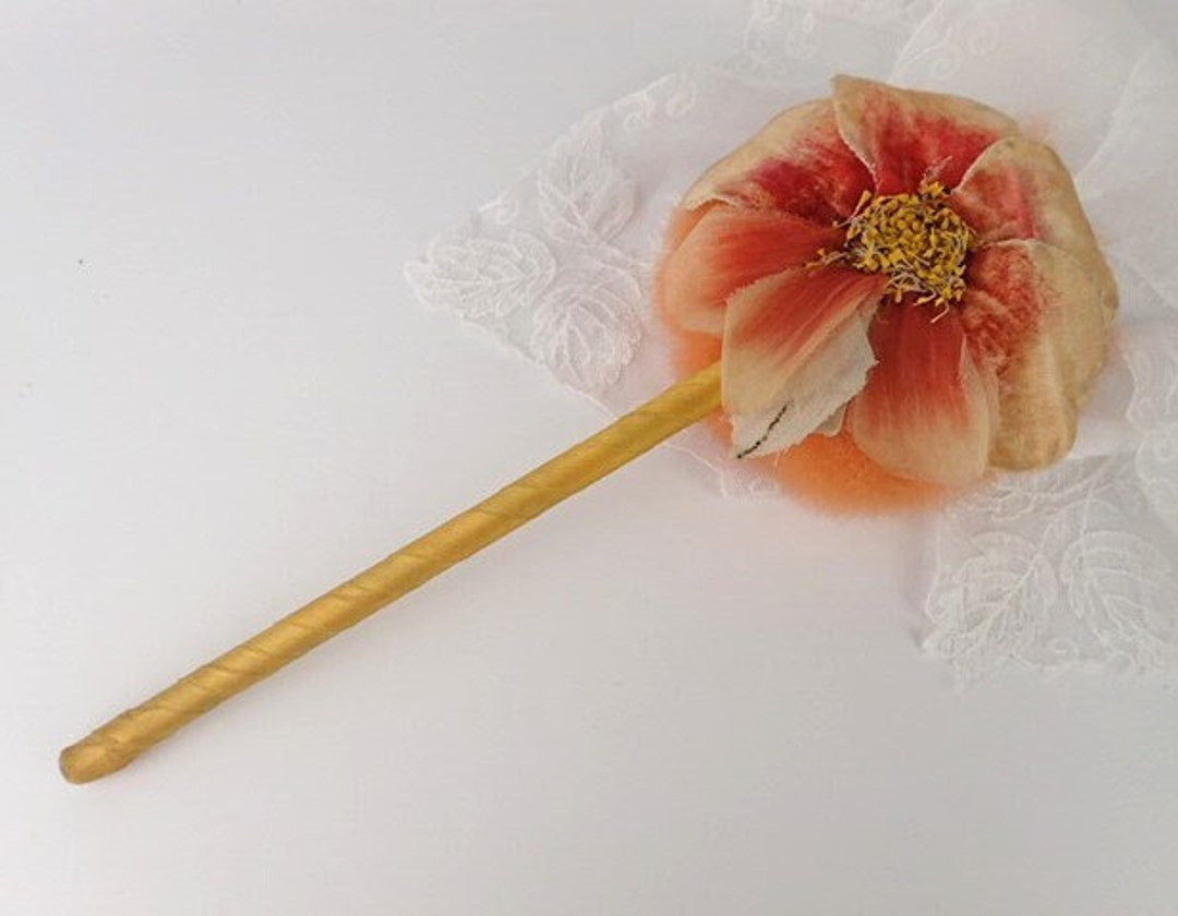 1920s Powder Puff Wand | Ombré Velvet Flower Dainty Stamens Swansdown ...