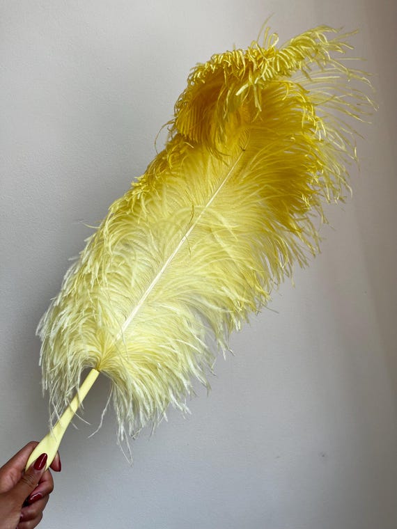 1930s Lemon Yellow Ombré Feather Hand Fan | Single Pl… - Gem
