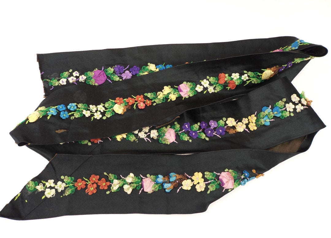 1900s Ribbon Work Silk Panel Roses Flowers Embroidered Wool Leaves ...