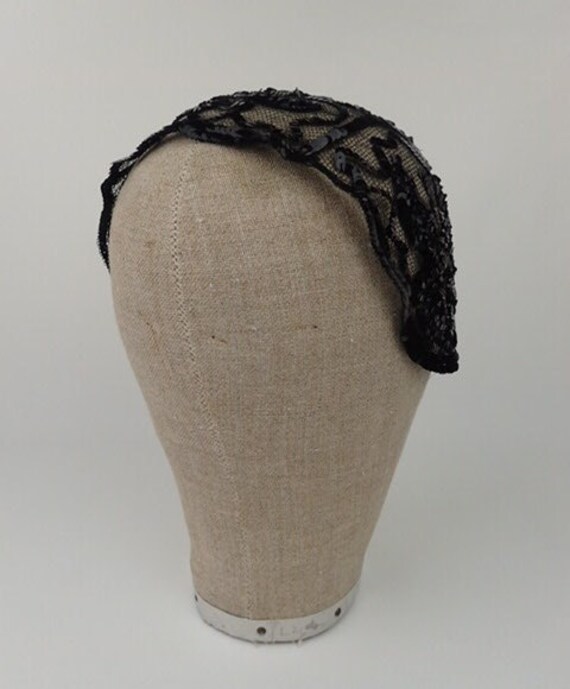 Original 1920s Flapper Cap Black Glossy Sequins Glass… - Gem