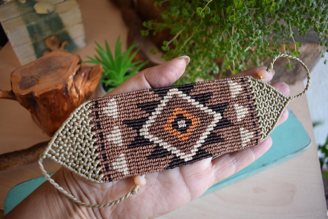Native American-inspired Macrame Bracelet Handwoven Tribal Unisex ...