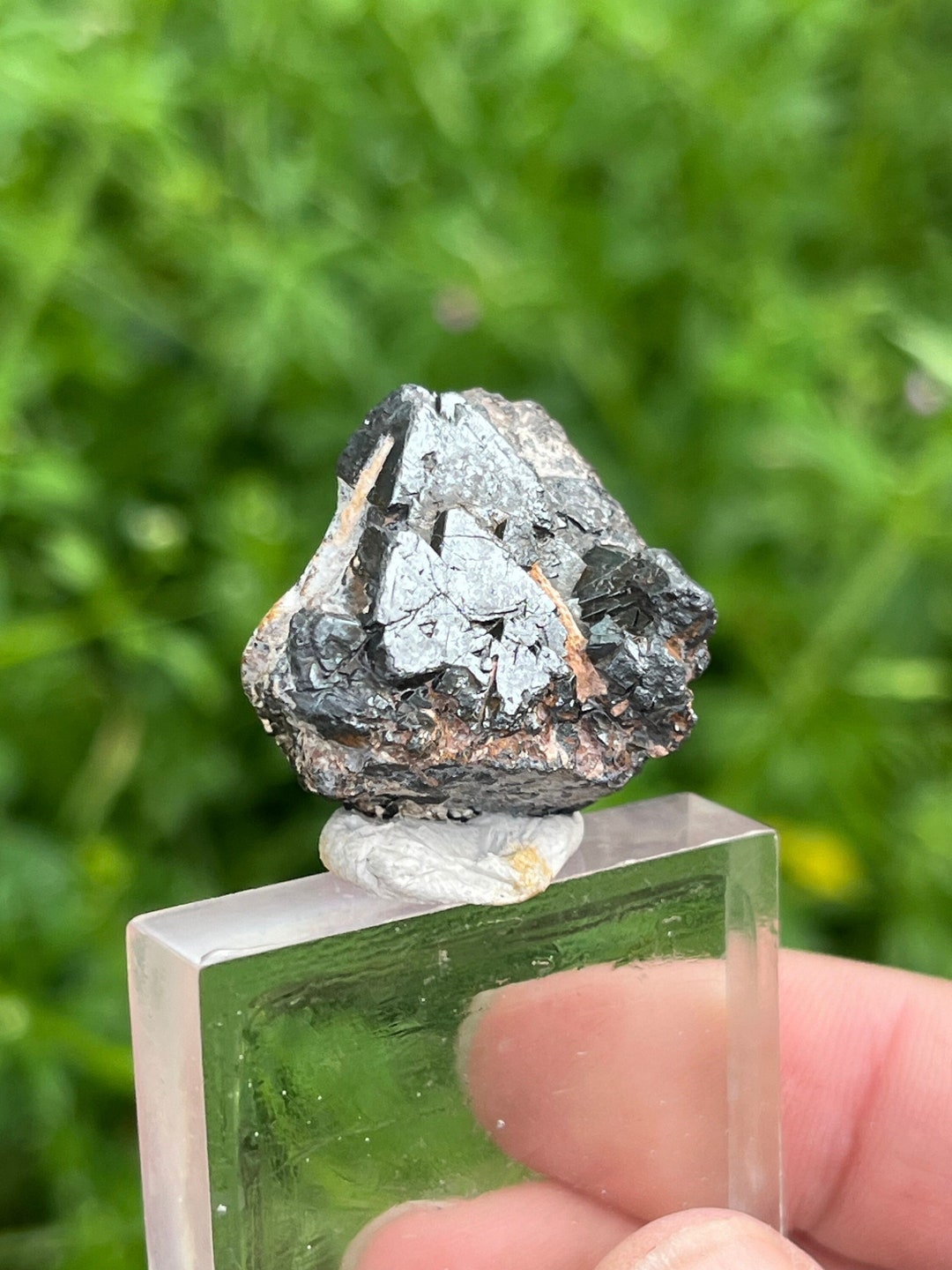 Natural Octahedral Magnetite Crystal From Iron Springs, Utah | Pyramid ...