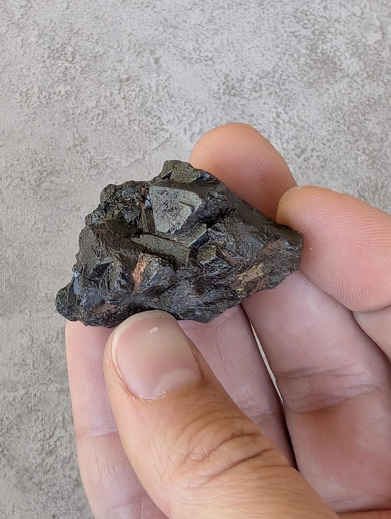 Raw Octahedral Magnetite Crystal From Utah | Natural Magnetite Specimen ...