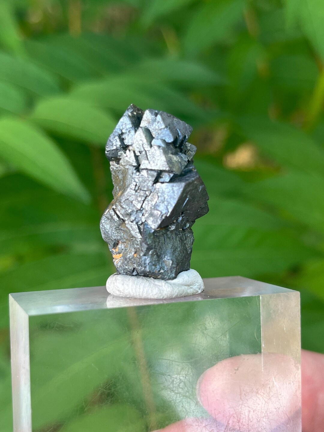 Natural Octahedral Magnetite Crystal From Iron Springs, Utah | Pyramid ...