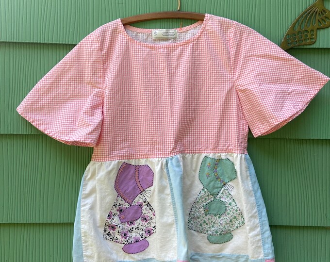 Small Upcycled Sunbonnet Sue Quilt Smock Top - Etsy