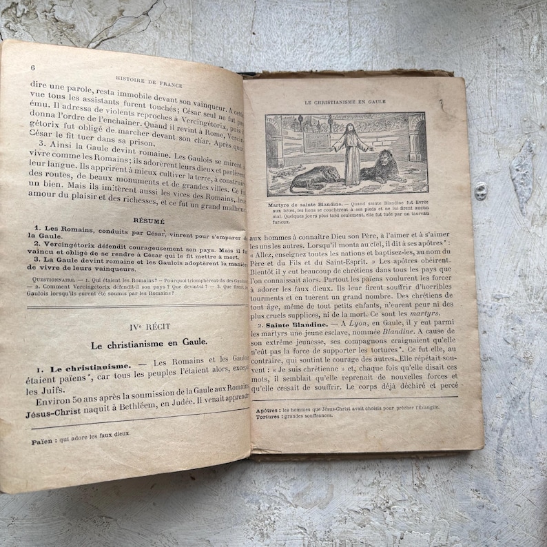 Antique 1929 School Book in French "histoire De France, Cours ...