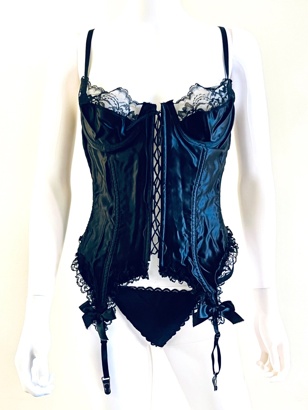 Vintage C2000s Frederick's of Hollywood Satiny & Lace Black Lace Corset ...